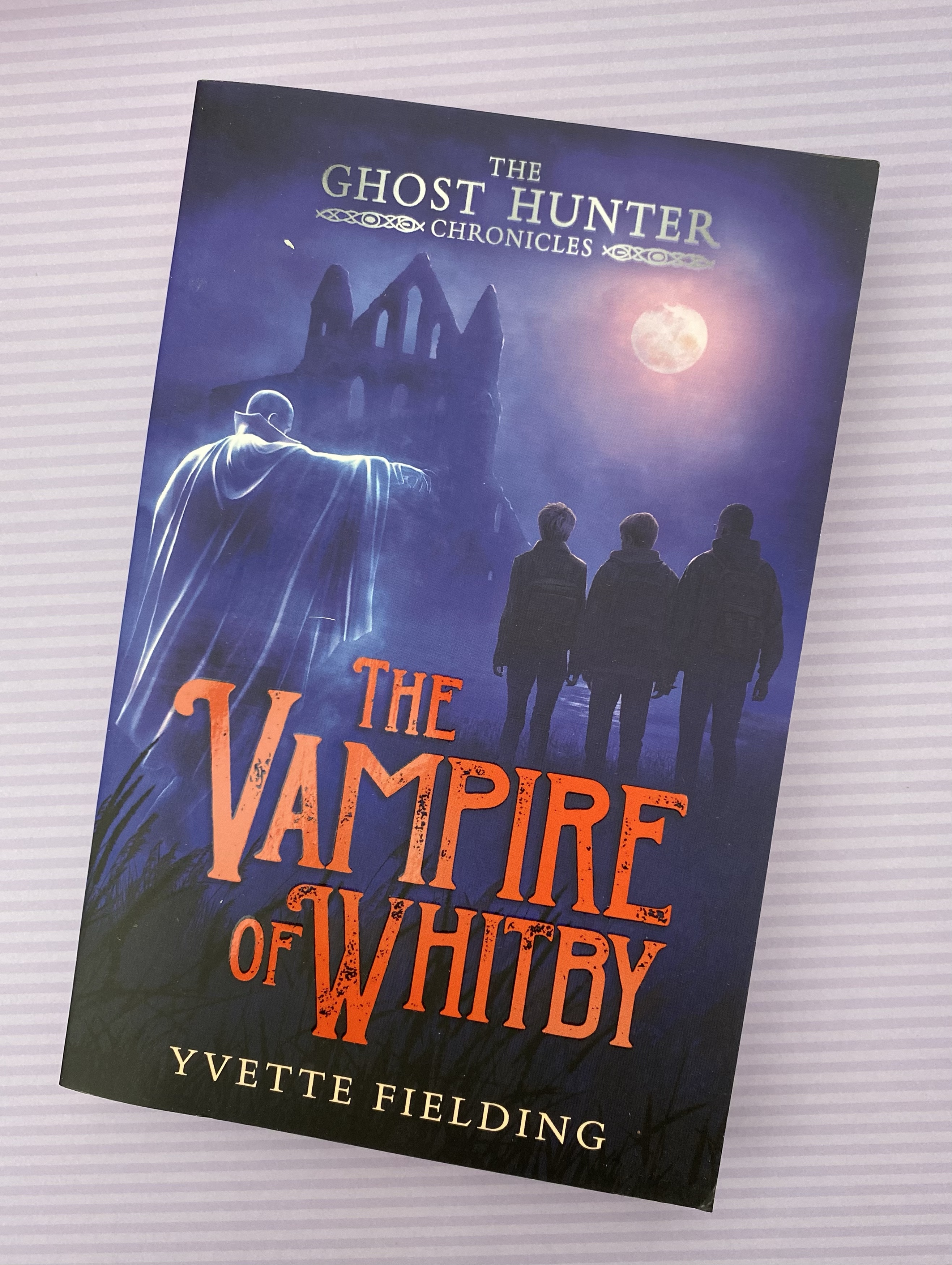 The Vampire of Whitby Yvette Fielding – Bookread2day